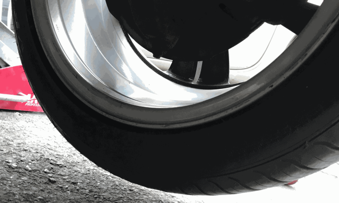 Alloy Wheel Straightening | Repair Buckled Wheel | First Aid Wheels